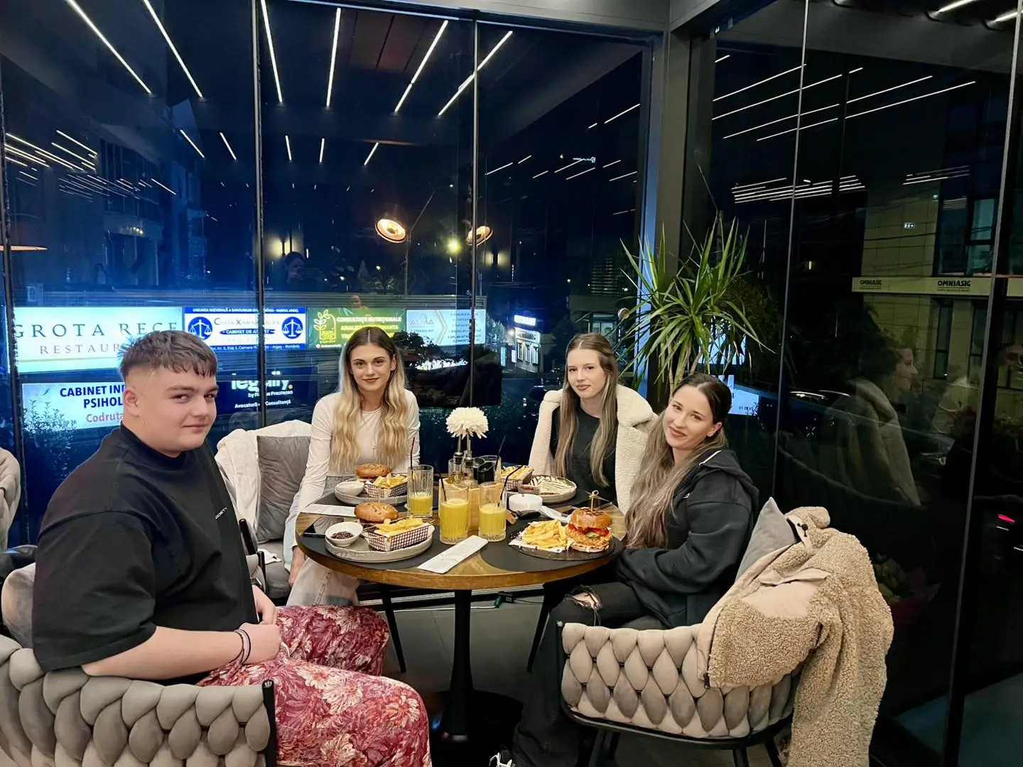 Grota Rece Pitești – Restaurantul cu gust delicios - Focus Pitești